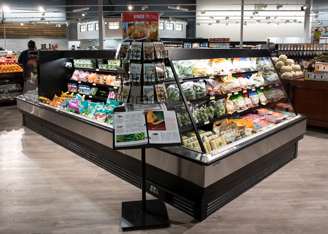 O3.5EM-NRG Three-Deck Display Cases – Hillphoenix