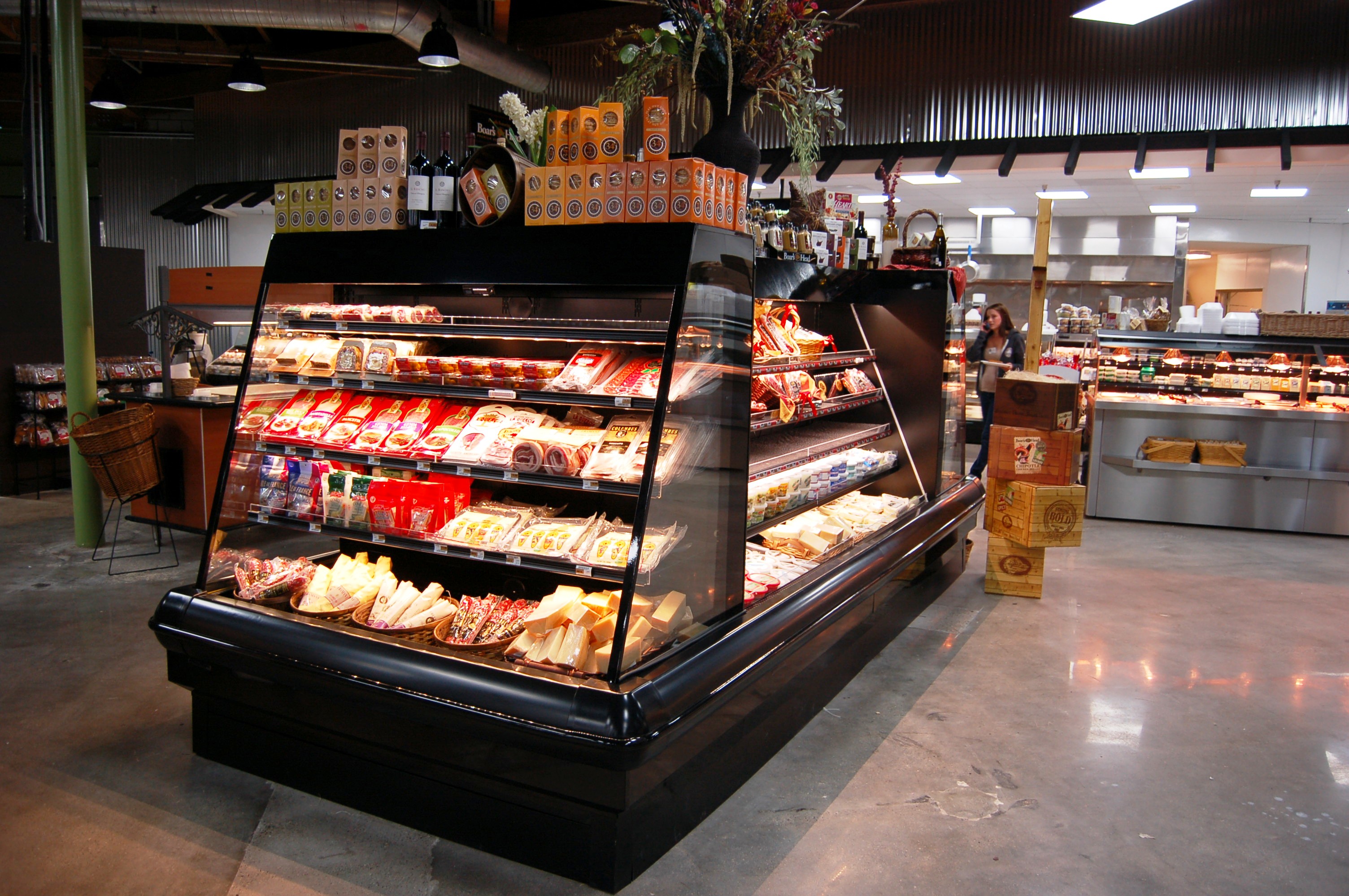 ON5UM-NRG Narrow Five-Deck Utility Merchandising Display Cases ...